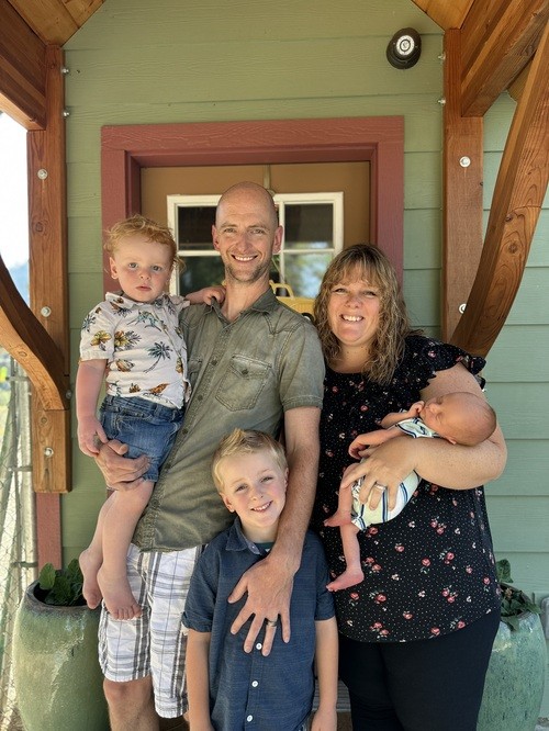 Grace Bible Church of Colville, Washington - Leadership