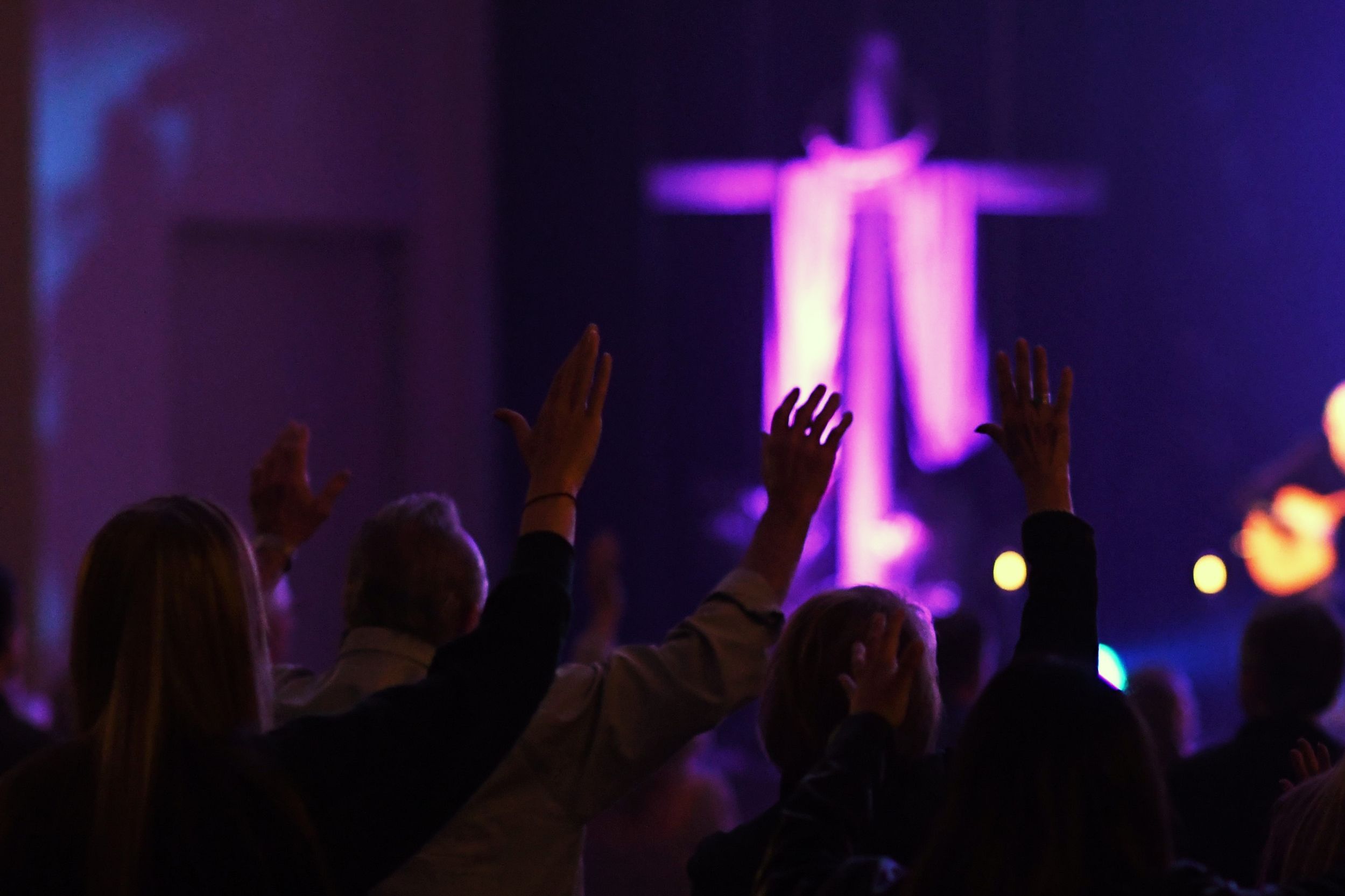 Living in the Shadow of the Cross and the Light of the Empty Tomb ...