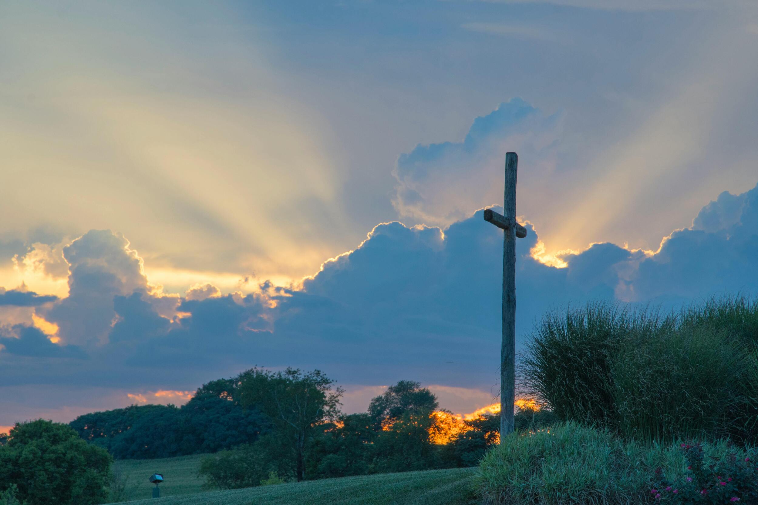 The Power of Reflecting on the Cross | Glory to Glory Christian Center