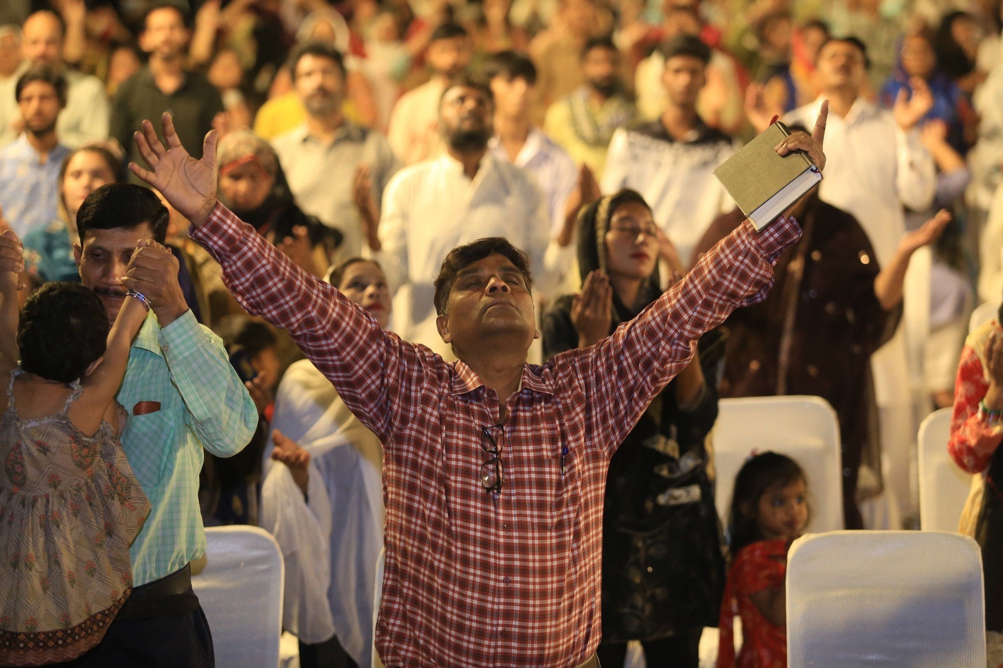 Revival Breaking Out In Pakistan | Revival Now