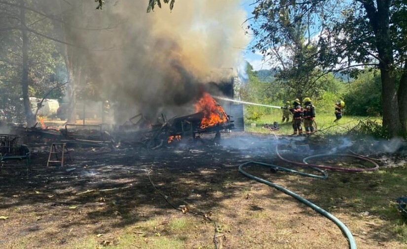 UPDATE: One person injured, dog killed in Ooltewah-Georgetown Rd fire ...