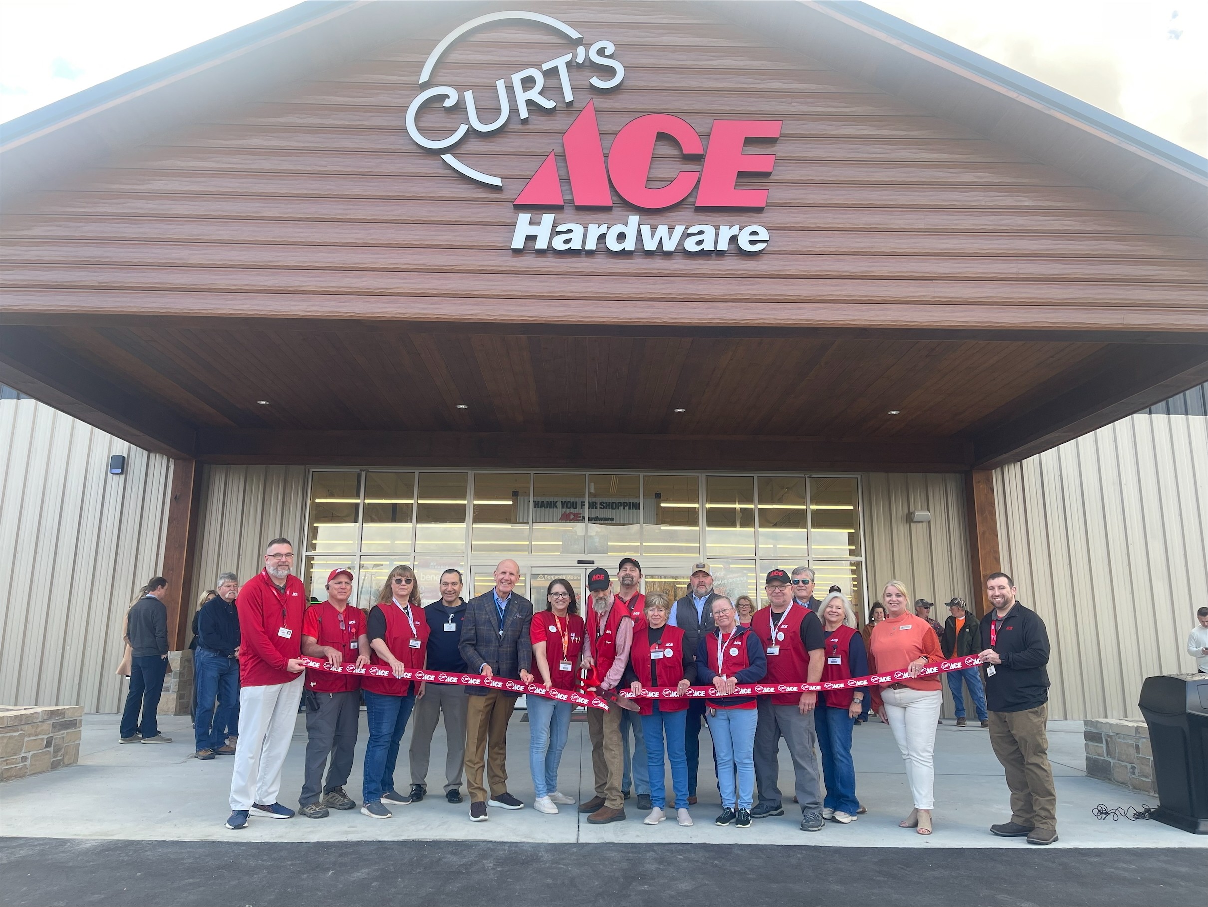 Curt's Ace Hardware grand opening on Whitewater Dr. in Ocoee | Mix 104. ...