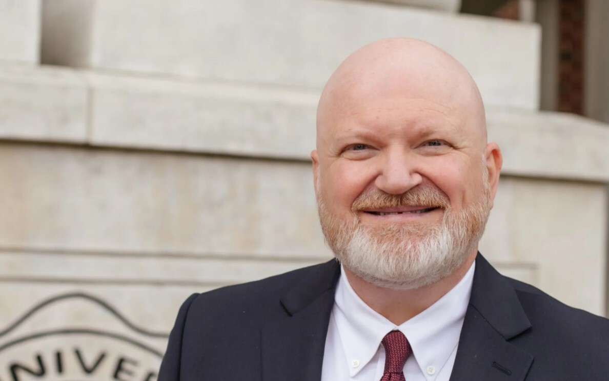Cook officially assumes office as 18th President of Lee University ...